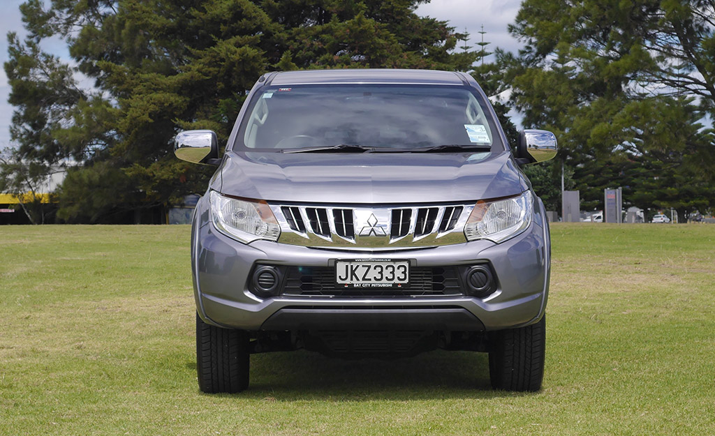 2015 Mitsubishi Triton GLX-R 2.4L Diesel 2WD - Bay City Mitsubishi
