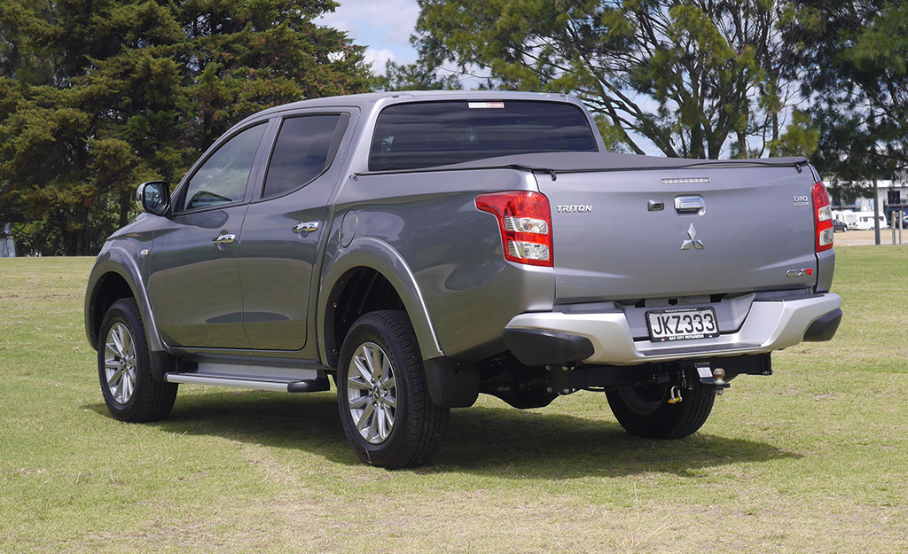 2015 Mitsubishi Triton GLX-R 2.4L Diesel 2WD - Bay City Mitsubishi