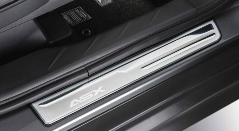 ASX Scuff Plate Set - Bay City Mitsubishi