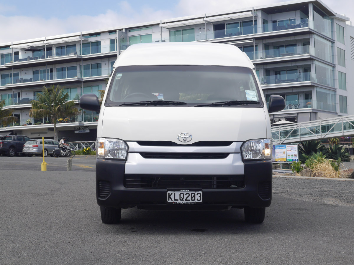 2017 Toyota Hiace Minibus TD 3.0L Diesel Turbo - Bay City Mitsubishi