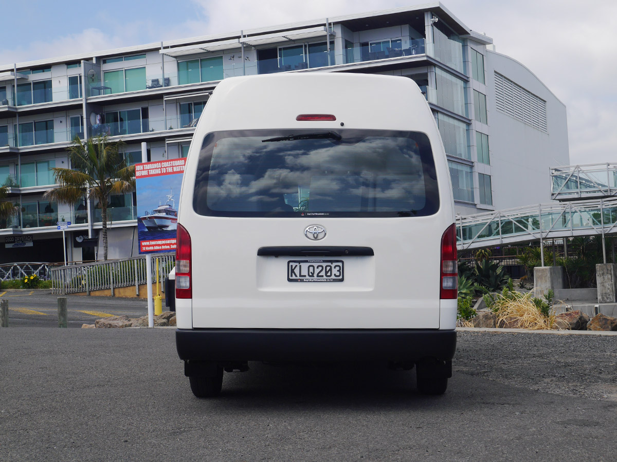 2017 Toyota Hiace Minibus TD 3.0L Diesel Turbo - Bay City Mitsubishi