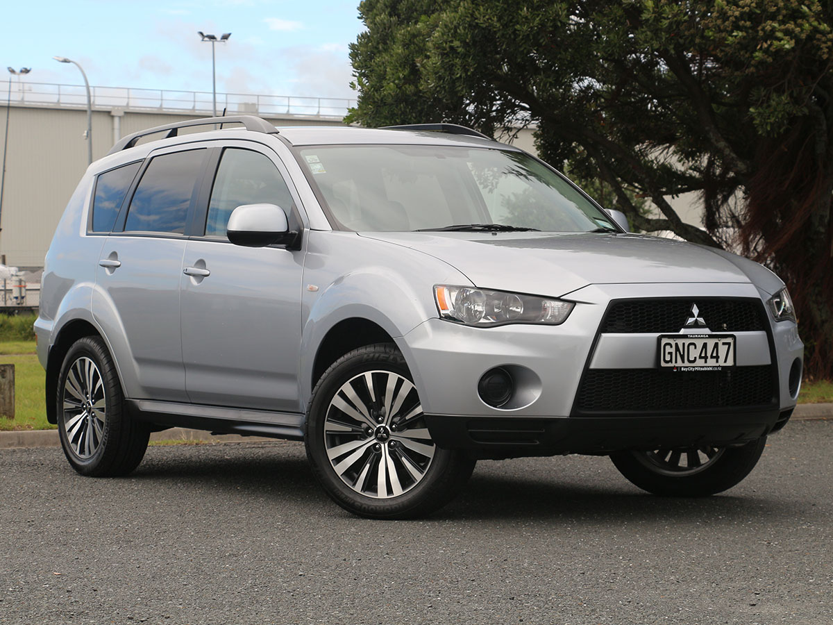 2012 Mitsubishi Outlander LS 2.4L Petrol Automatic - Bay City Mitsubishi