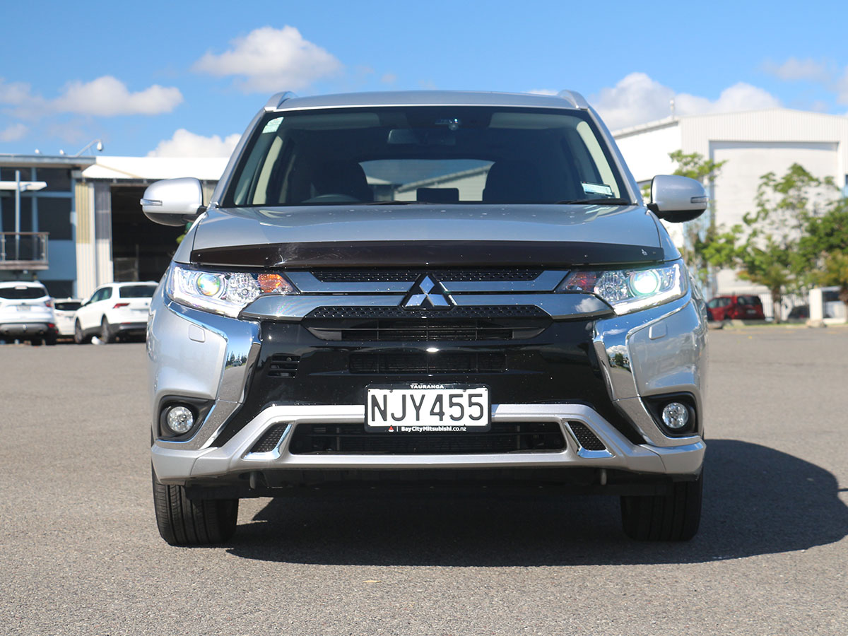 2021 Mitsubishi Outlander PHEV XLS 94kw 4WD - Bay City Mitsubishi