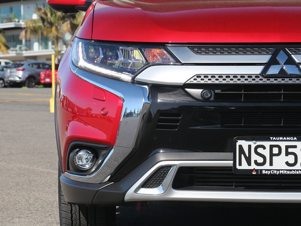 2021 Mitsubishi Outlander VRX 2.3L Diesel 4WD 7 Seater 6 Speed Auto ...