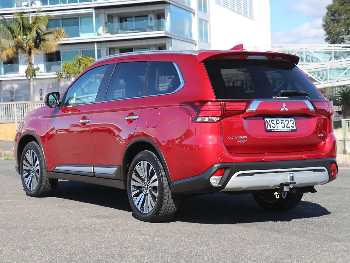 2021 Mitsubishi Outlander VRX 2.3L Diesel 4WD 7 Seater 6 Speed Auto ...