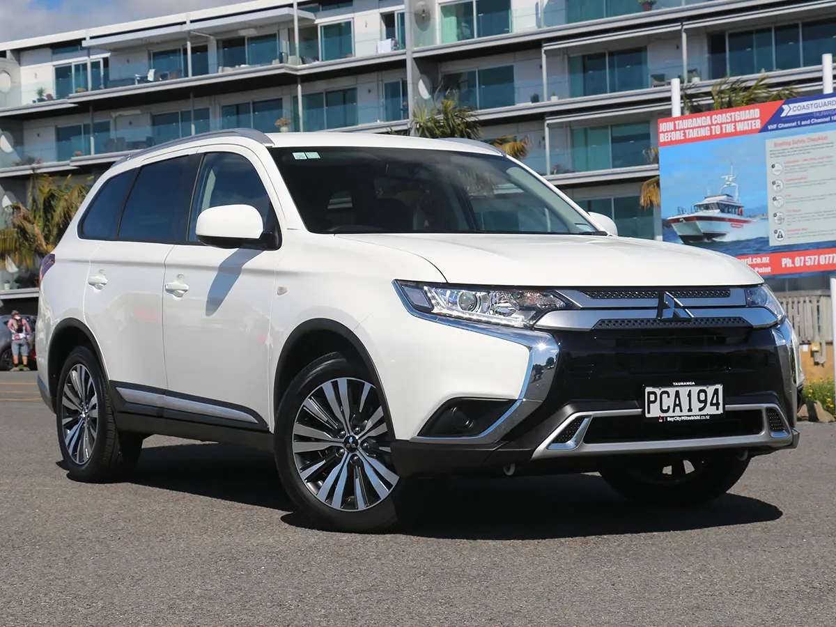 2022 Mitsubishi Outlander LS 2WD 2.4L Petrol 7 Seater - Bay City Mitsubishi