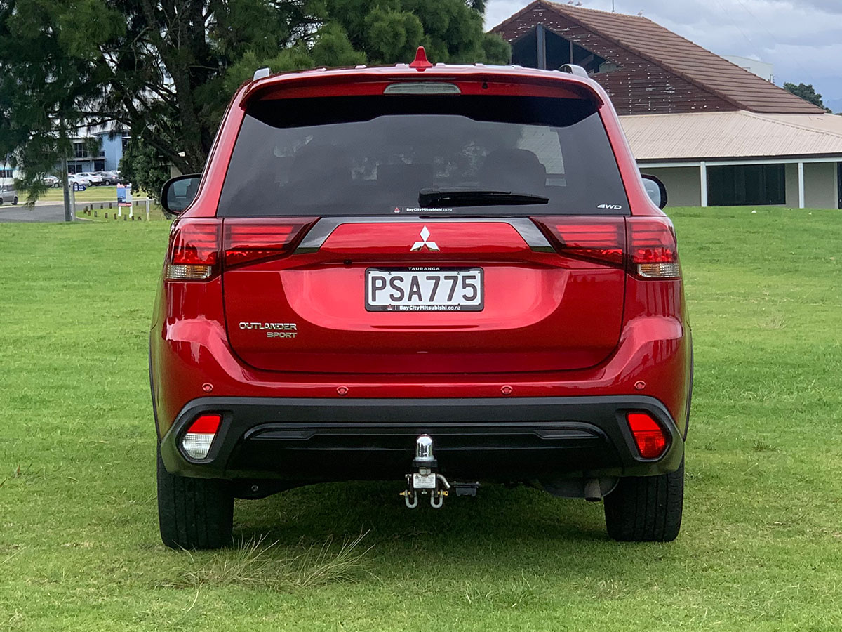 2021 Mitsubishi Outlander SPORT 2.4L Petrol 4WD 7 Seater - Bay City ...