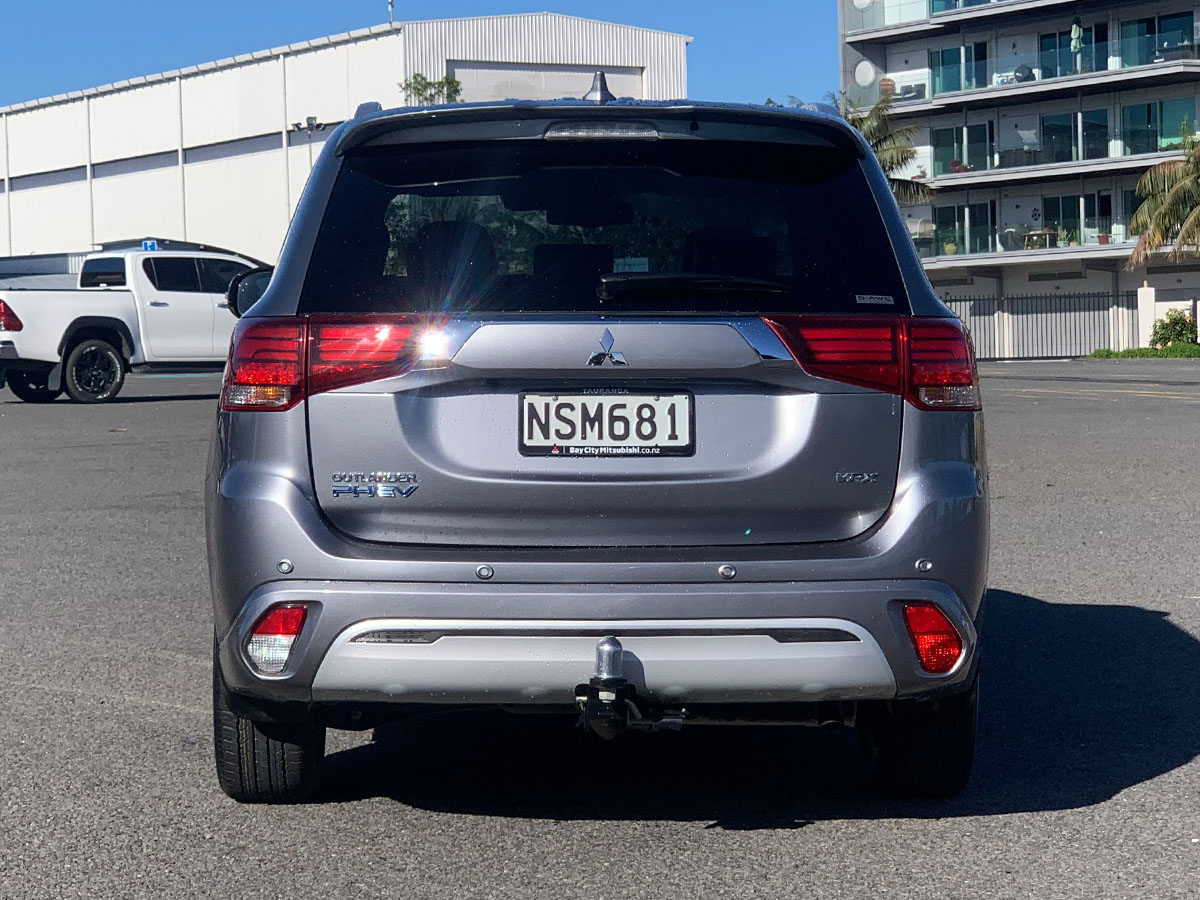 2021 Mitsubishi Outlander VRX PHEV 4WD - Bay City Mitsubishi