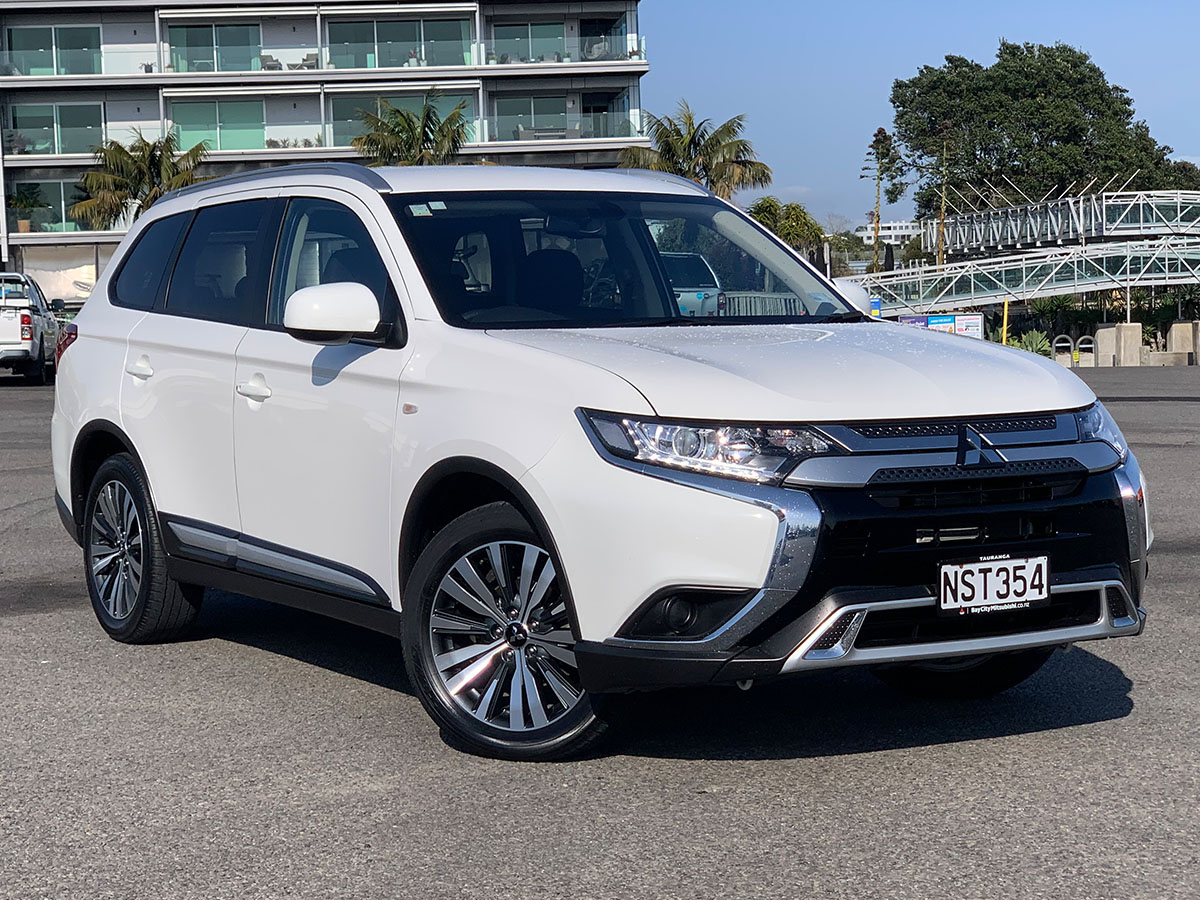 2021 Mitsubishi Outlander LS 2.4L Petrol 7 Seater Automatic - Bay City ...