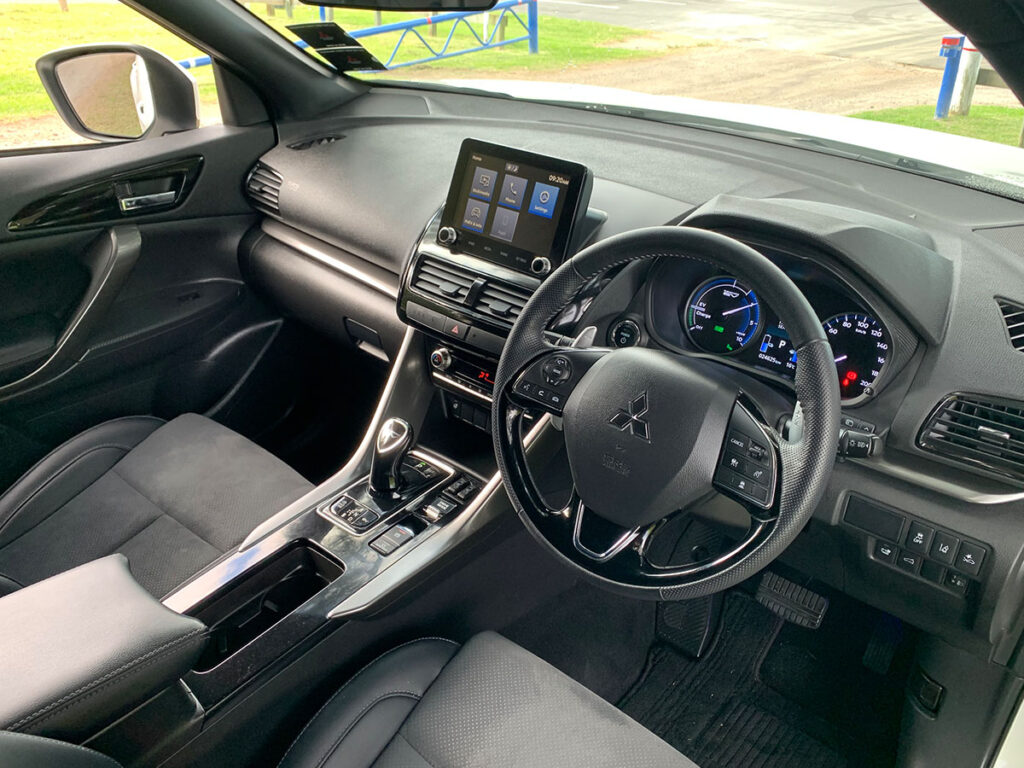 2023 Mitsubishi Eclipse Cross PHEV Sport - Bay City Mitsubishi