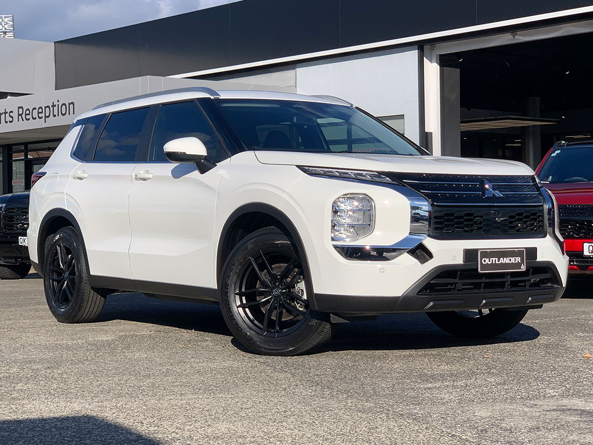 2024 Mitsubishi Outlander LS 2WD 2.5L Petrol Auto - Bay City Mitsubishi